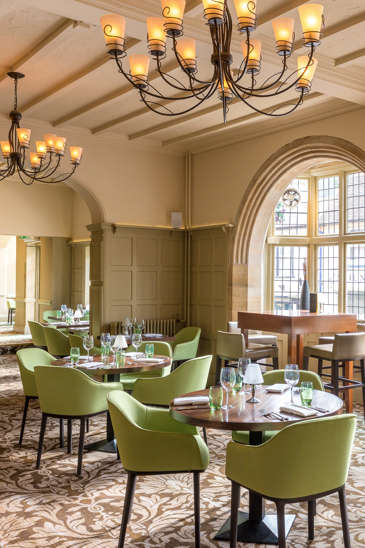 Eat & Drink – The Crown Hotel