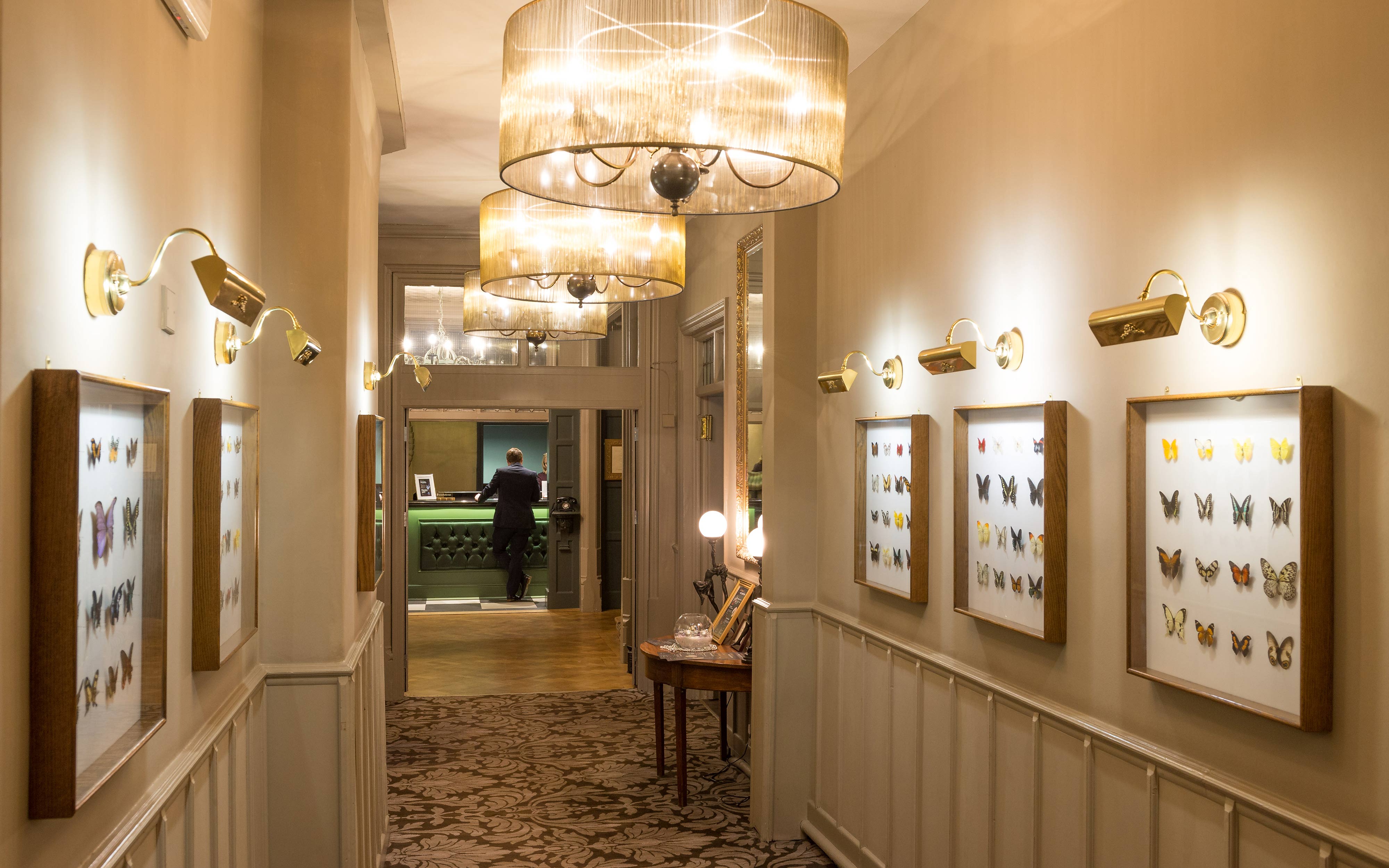 The Crown Manor House Hotel